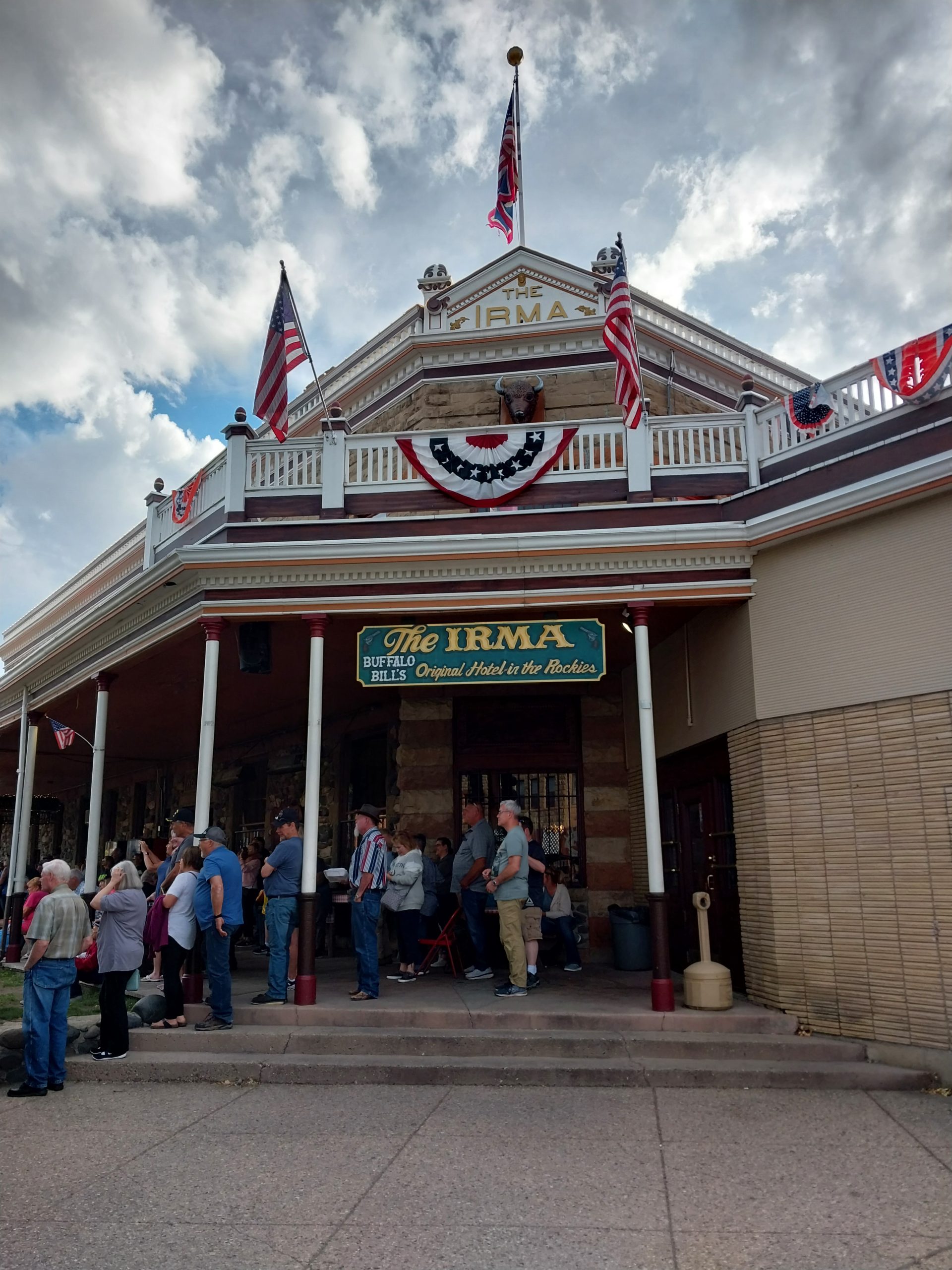 Where to Stay in Cody - Jaunting